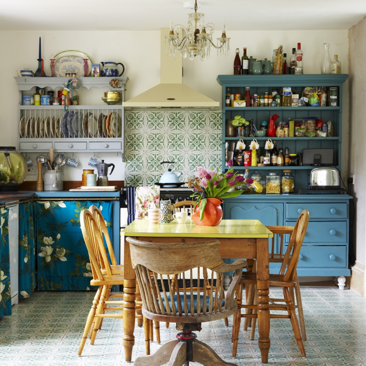 Budget Kitchen Ideas And Vintage Style On A Shoe String Sophie Robinson