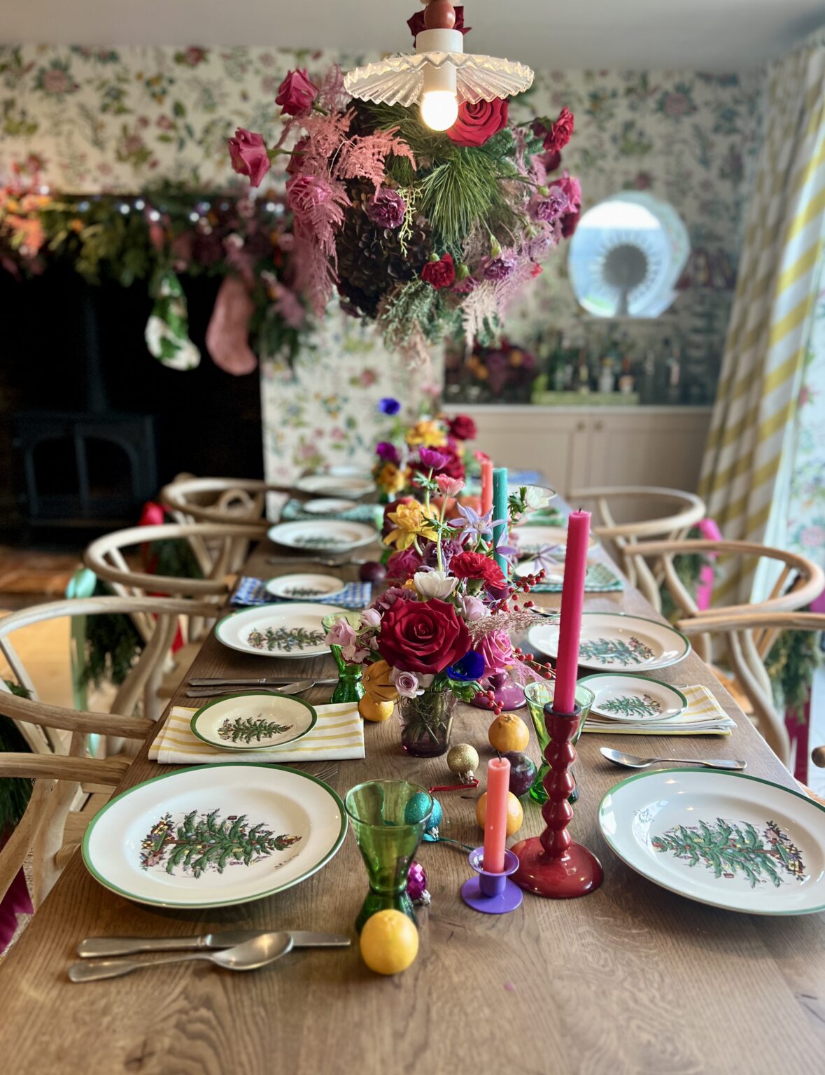 A Colourful Christmas Table – Sophie Robinson